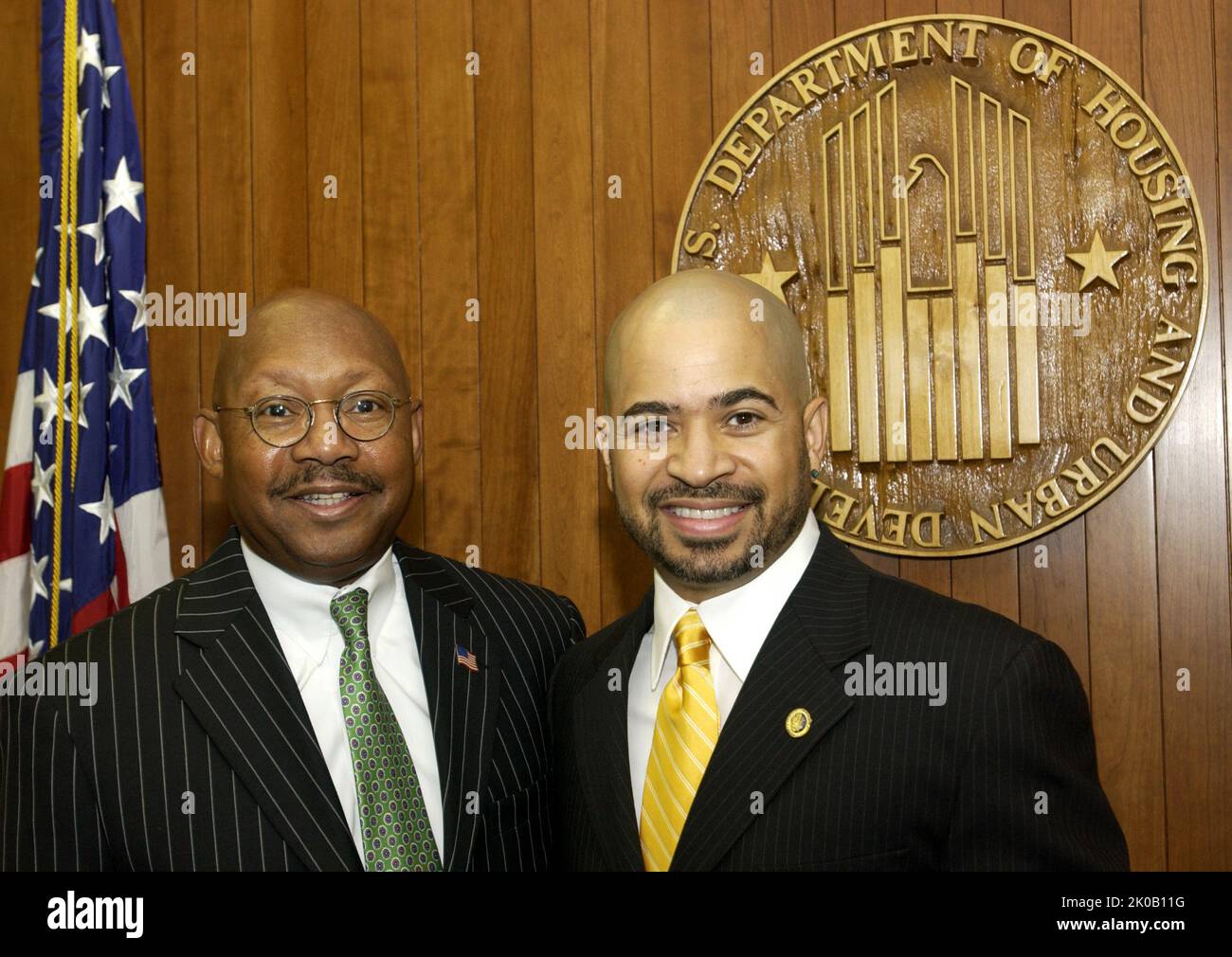Secretary Alphonso Jackson with Darryl Bell - Secretary Alphonso ...