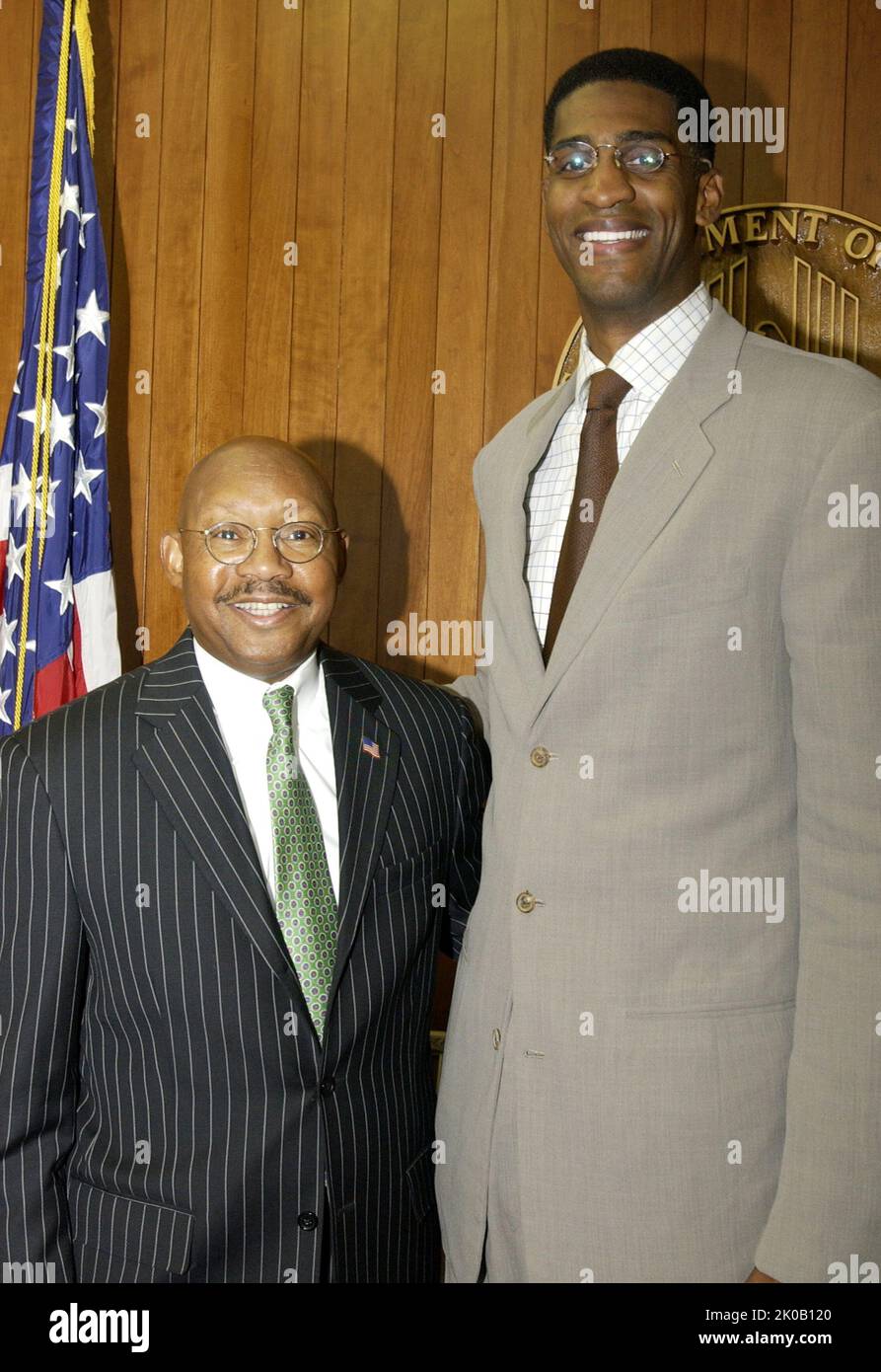 Secretary Alphonso Jackson with Visitors - Secretary Alphonso Jackson ...