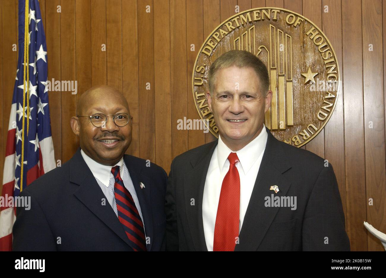 Secretary Alphonso Jackson with David Wallace - Secretary Alphonso ...
