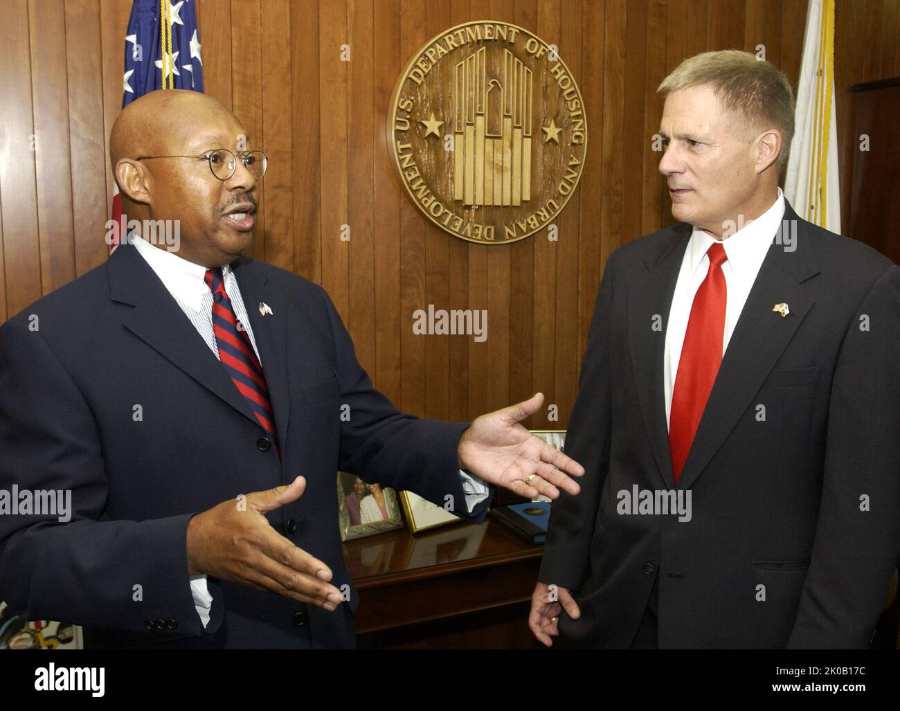Secretary Alphonso Jackson with David Wallace - Secretary Alphonso ...