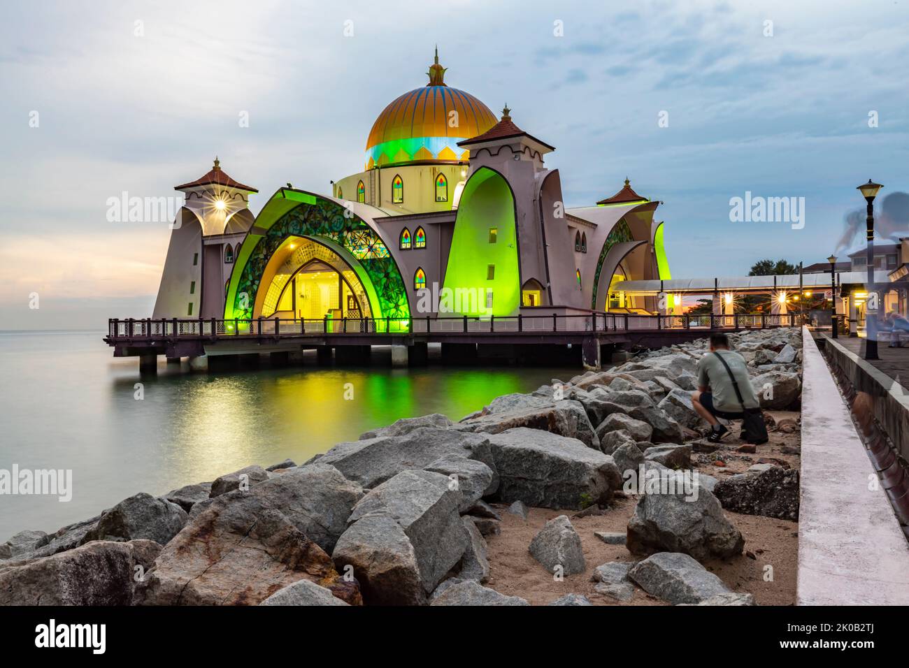 Malacca straits mosque hi-res stock photography and images - Alamy