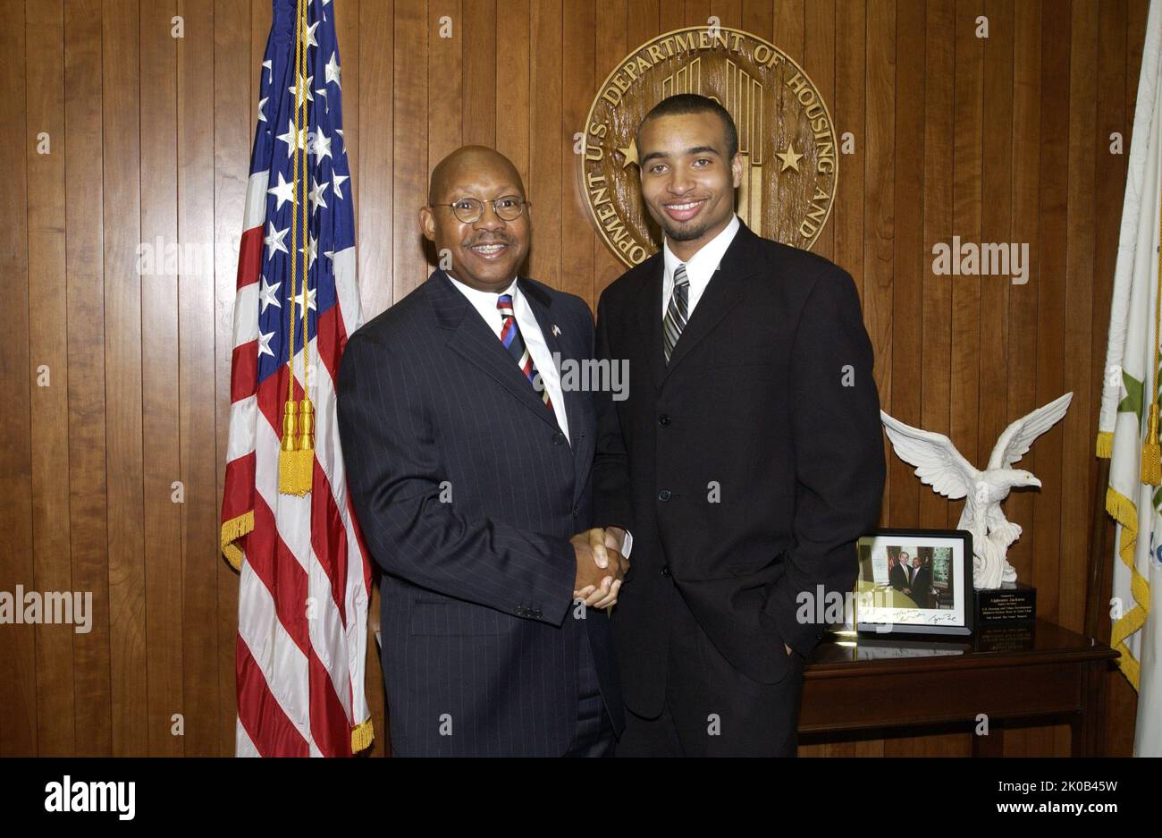 Secretary Alphonso Jackson with Visiting Delegation - Secretary ...