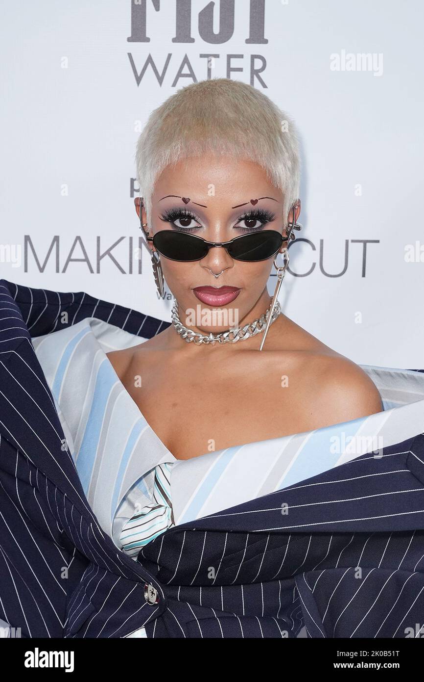 The 2022 The Daily Front Row Fashion Awards At NYFW -PICTURED: Doja Cat ...
