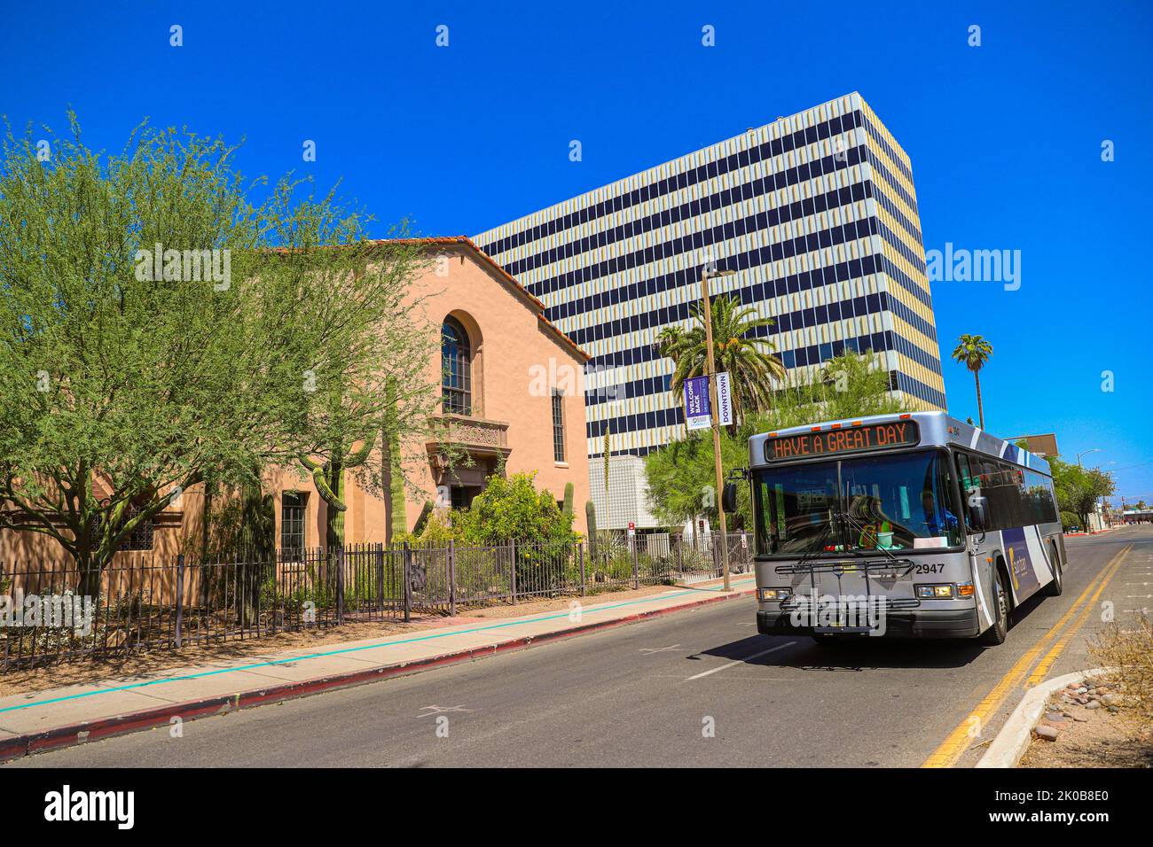 Bus historico hi-res stock photography and images - Alamy