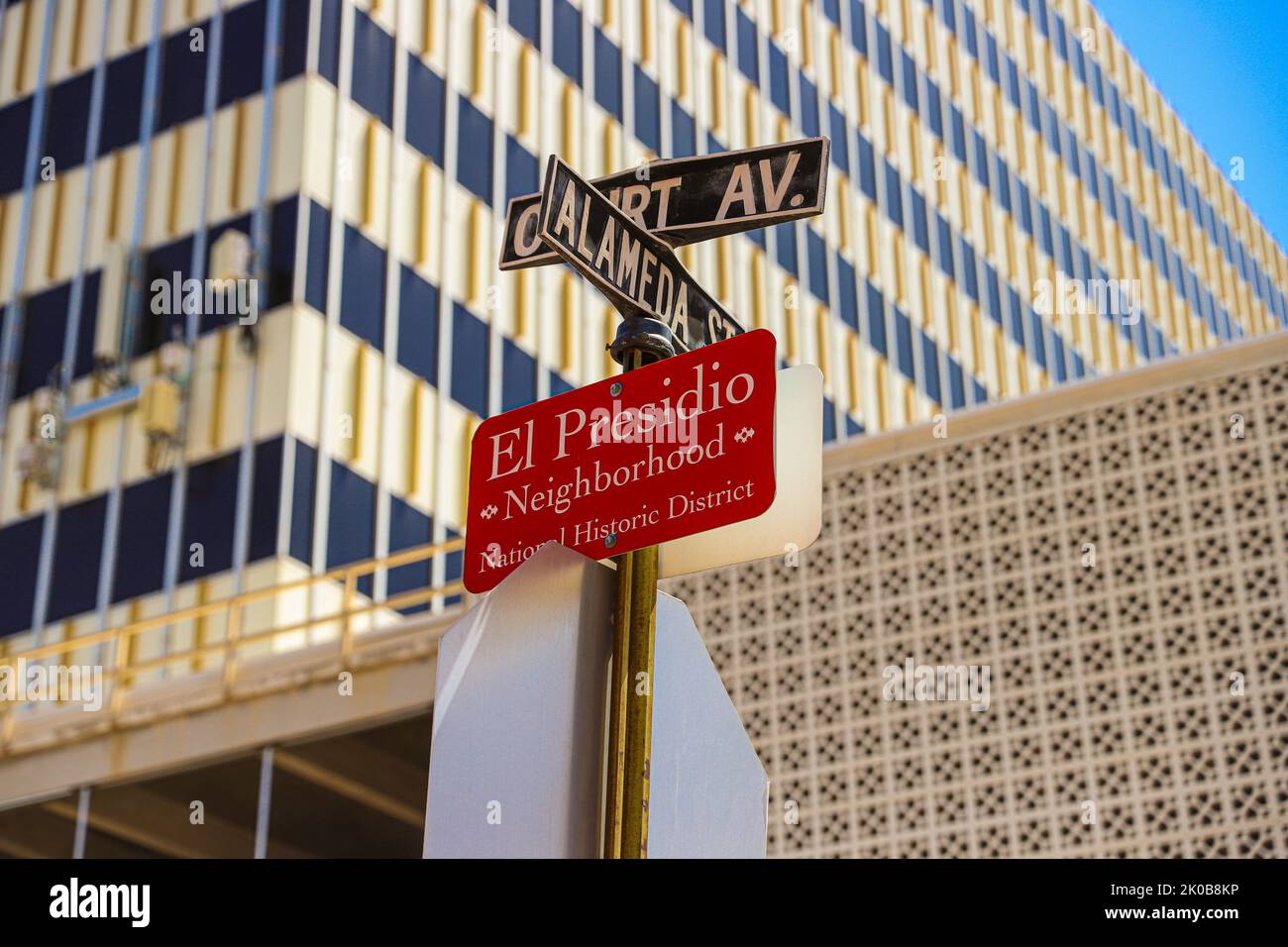 Bilding road signage, stop signs, traffic lights, roads, pedestrian ...