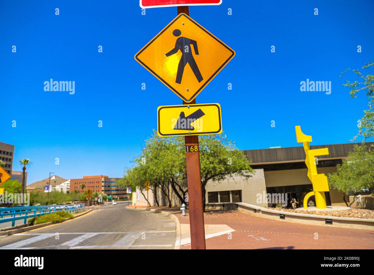 road signage, stop signs, traffic lights, roads, pedestrian zone ...