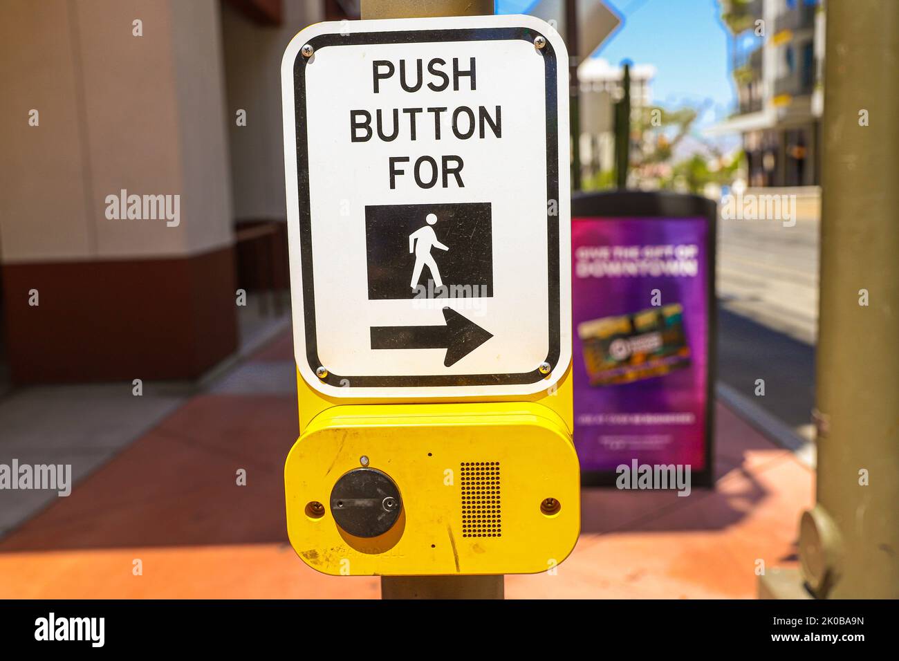 Botón, botón road signage, stop signs, traffic lights, roads ...