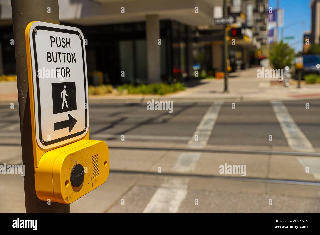 Botón, botón road signage, stop signs, traffic lights, roads ...