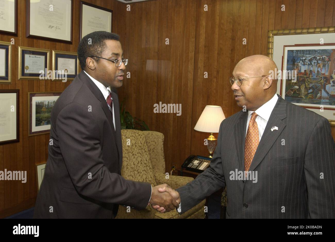 Secretary housing urban development hi-res stock photography and images ...