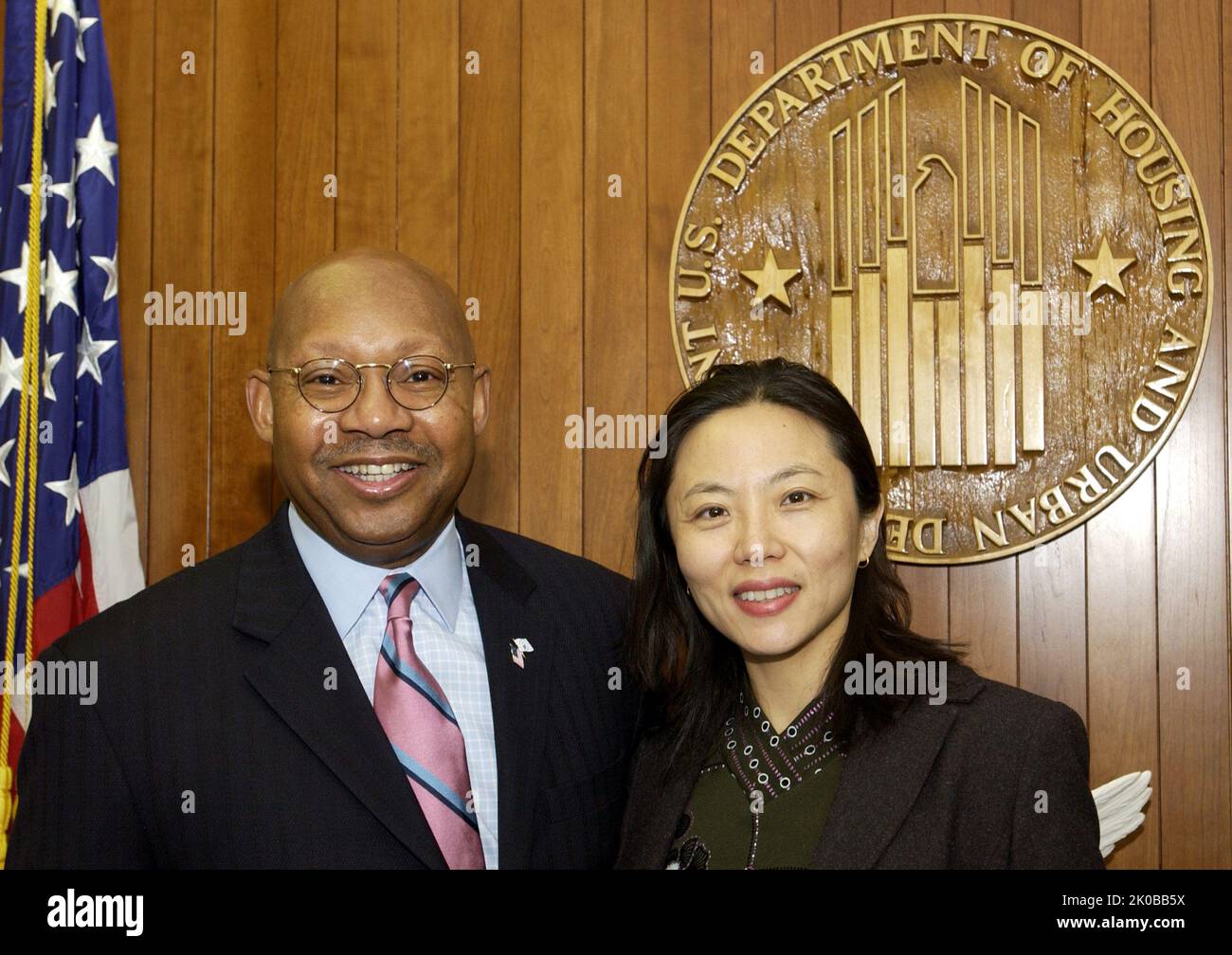Secretary Alphonso Jackson with Ann Wang - Secretary Alphonso Jackson ...
