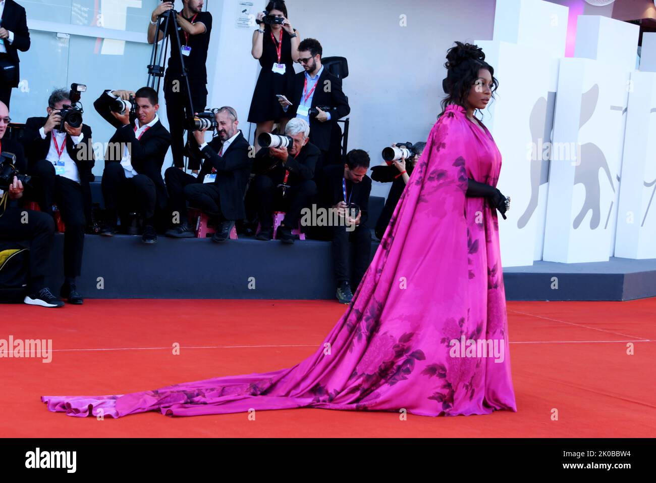 Venezia, Italia. 10th Sep, 2022. Undicesima serata - red carpet film ...