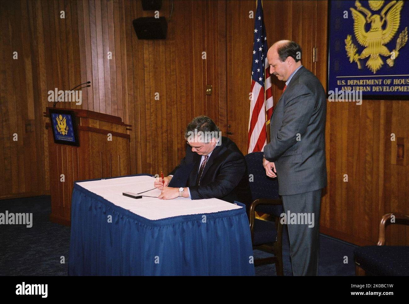 Human systems program office hi-res stock photography and images - Alamy