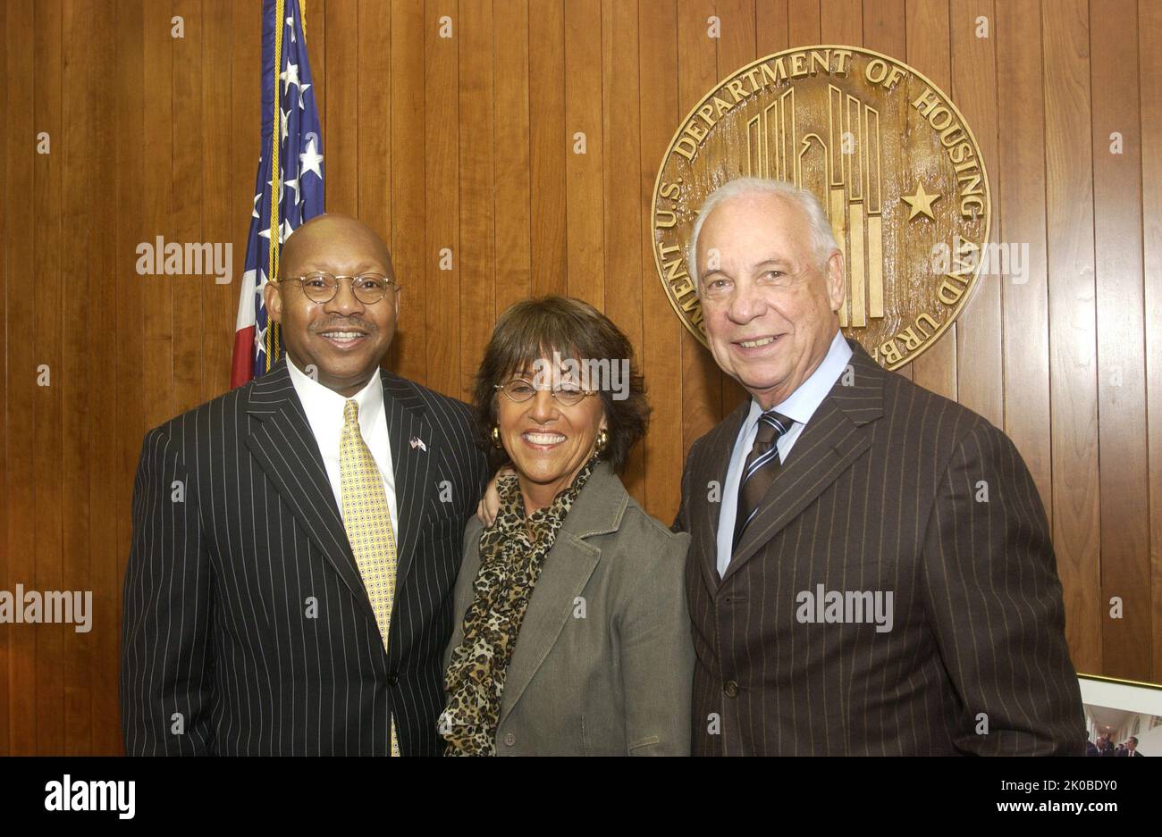 Secretary Alphonso Jackson with Anthony and Mary Anne Sansone ...