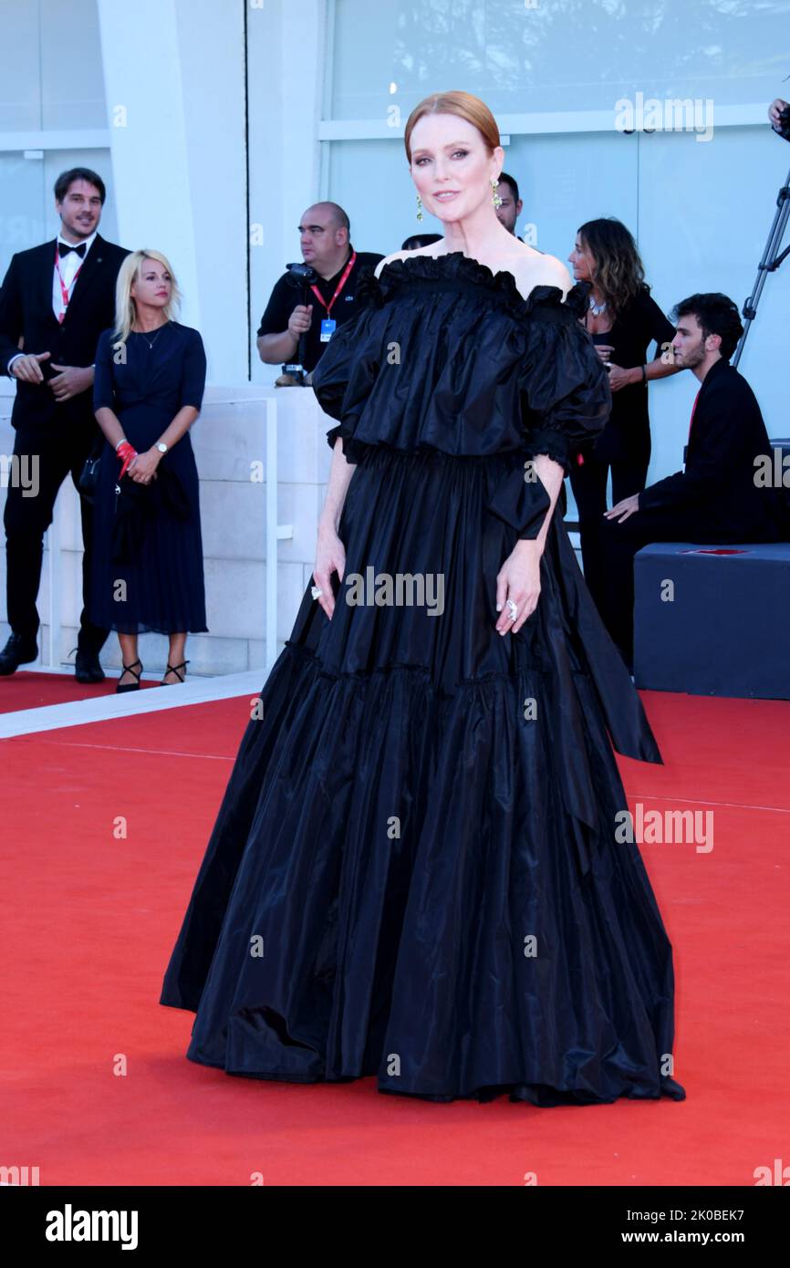 Venezia, Italia. 10th Sep, 2022. Undicesima serata - red carpet film ...