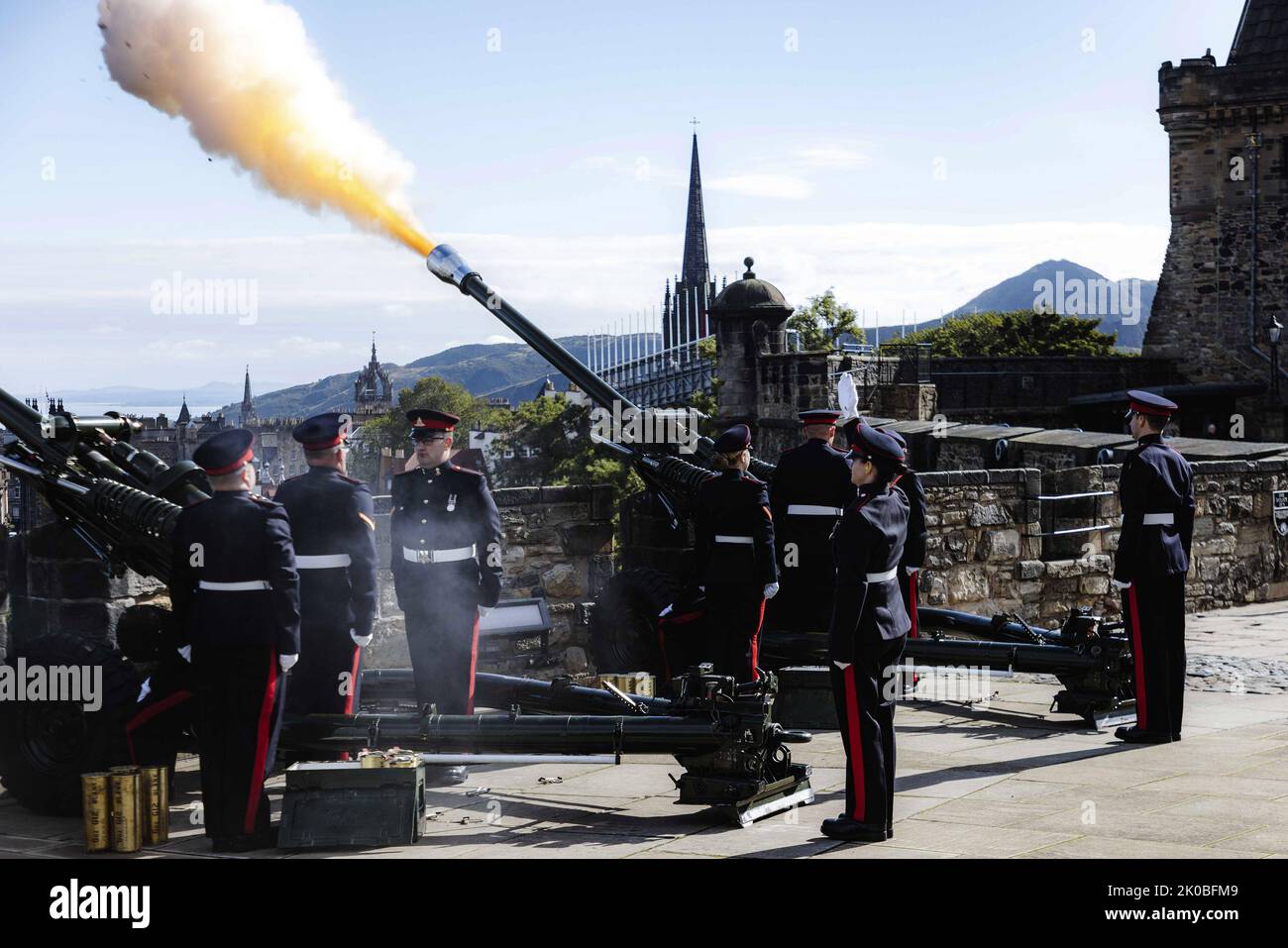 Edinburgh, UK. 11th Sep, 2022. The Royal Salute is fired at Edinburgh ...