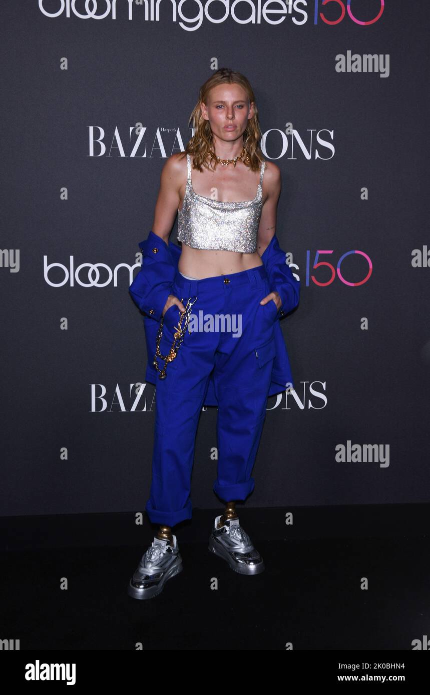 Lauren Wasser attends 2022 Harper's Bazaar ICONS & Bloomingdale's 150th ...