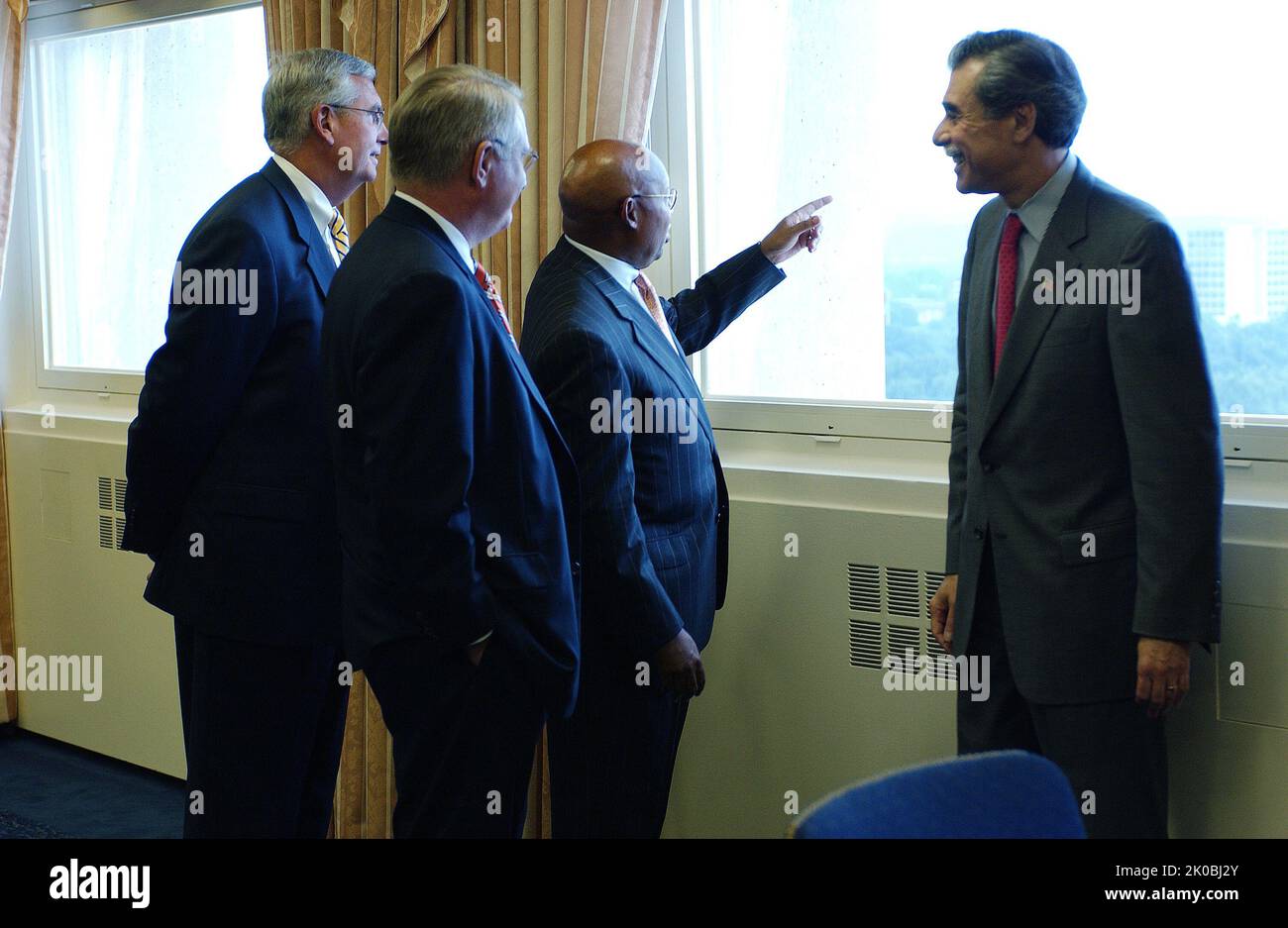 Secretary Alphonso Jackson Hosting Cabinet Luncheon. Secretary Alphonso ...