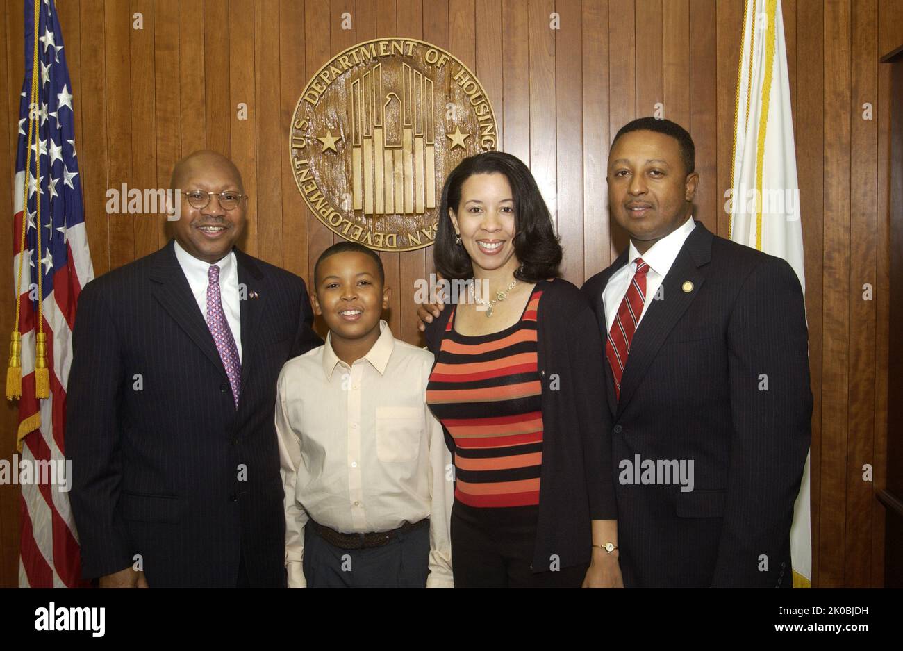 Secretary Alphonso Jackson with Ernest Parker. Secretary Alphonso ...