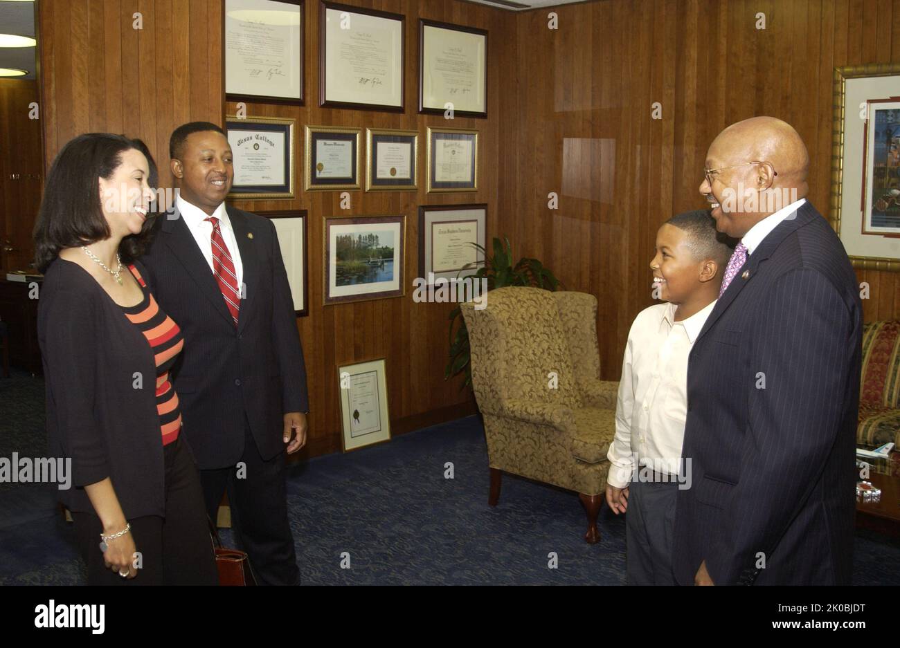 Secretary Alphonso Jackson with Ernest Parker. Secretary Alphonso ...