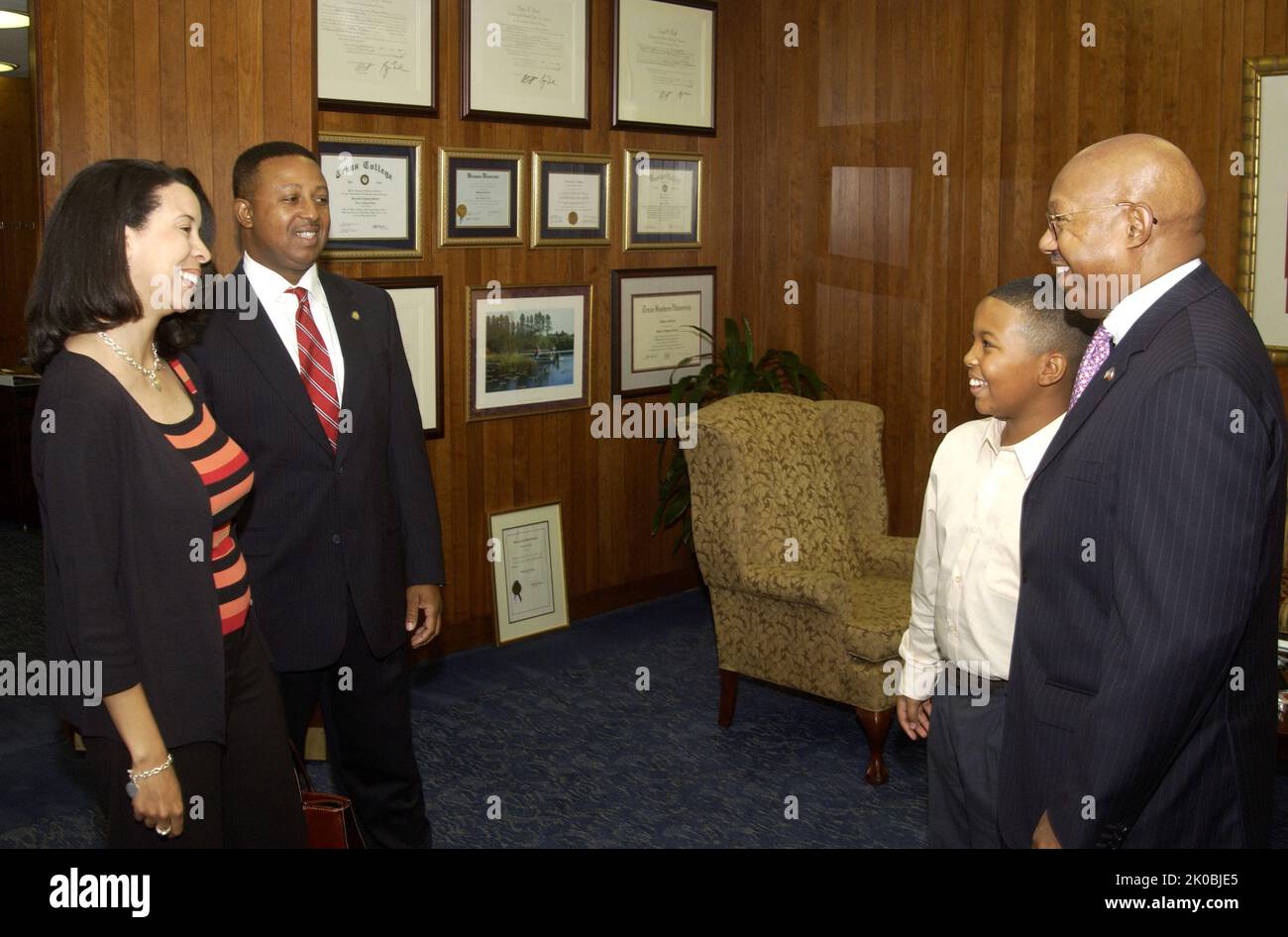 Secretary Alphonso Jackson with Ernest Parker. Secretary Alphonso ...