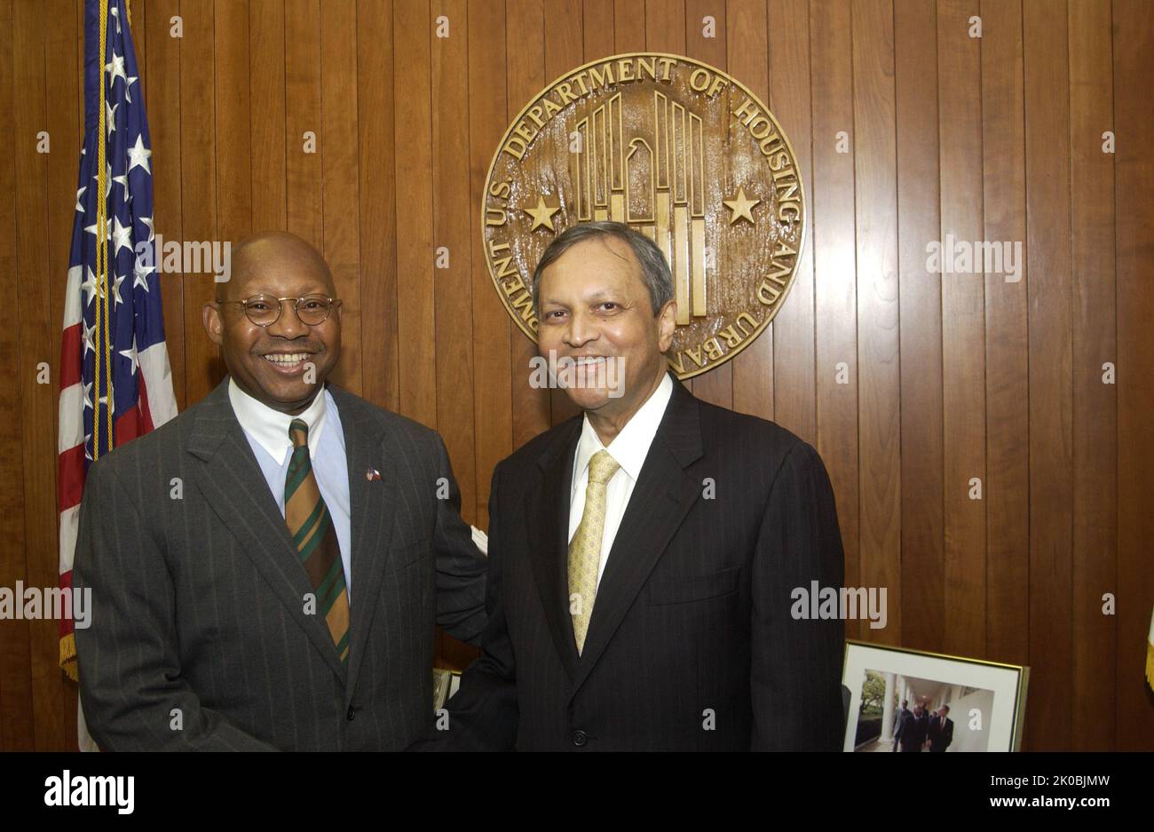 Secretary Alphonso Jackson with India's Ambassador to the U.S ...