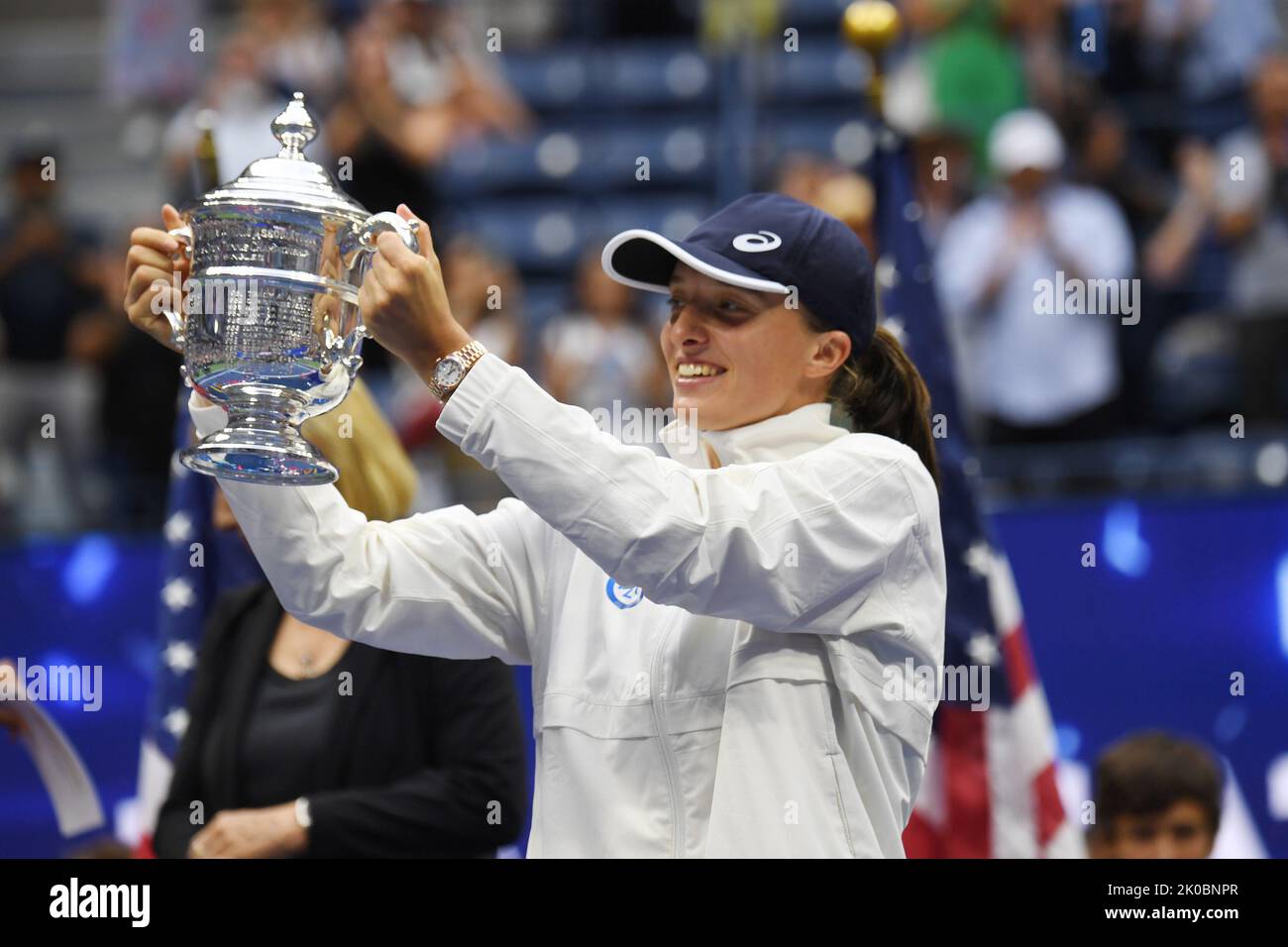 Iga swiatek trophy us open hi-res stock photography and images - Alamy