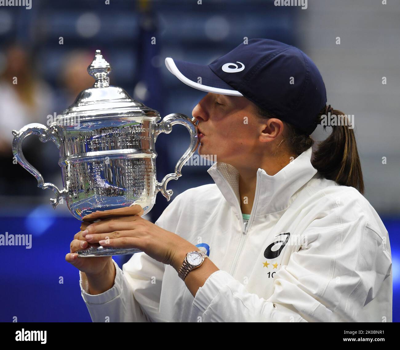 Iga swiatek trophy us open hi-res stock photography and images - Alamy