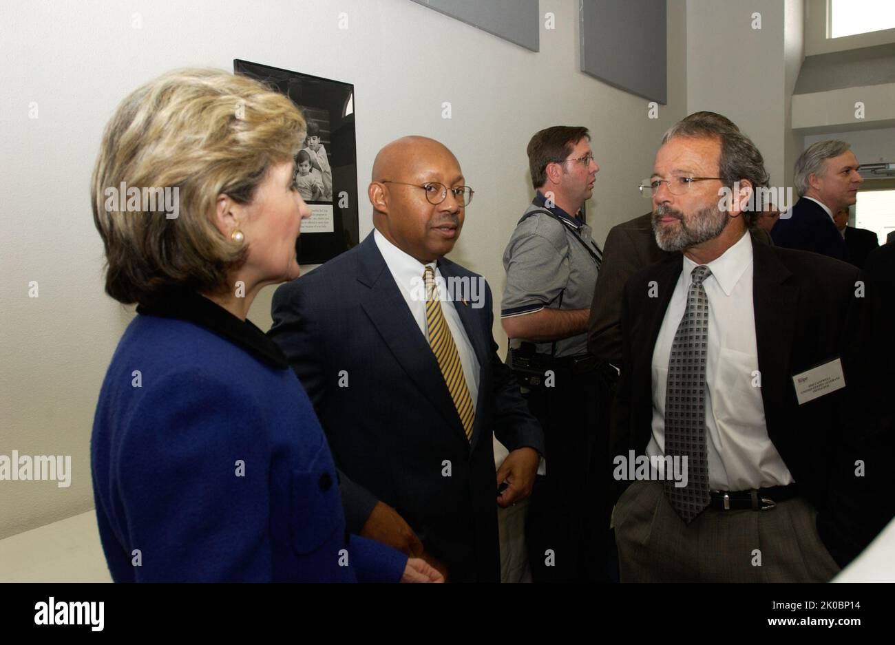 Secretary Alphonso Jackson with Senator Kay Bailey Hutchison at ...