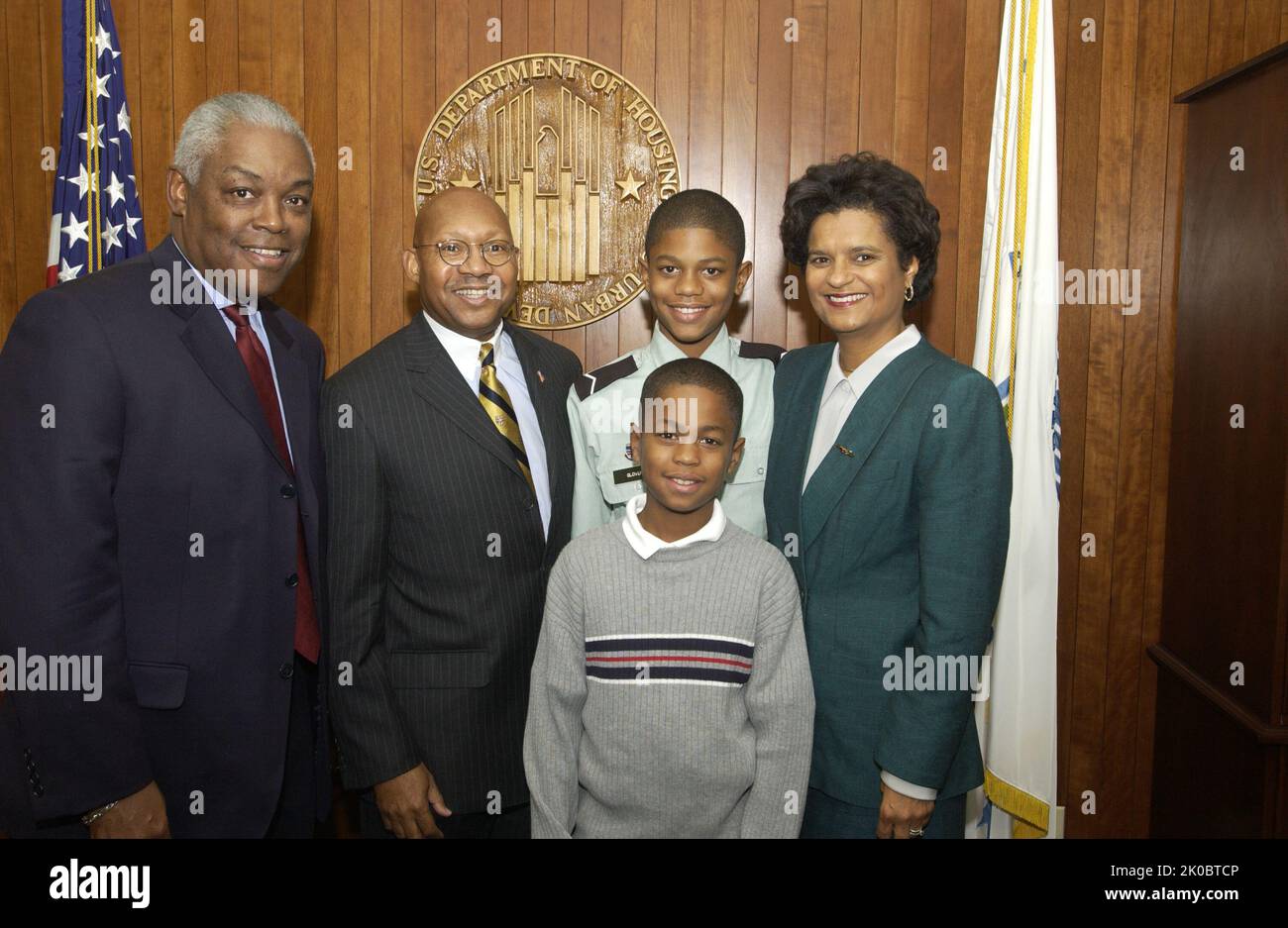 Secretary Alphonso Jackson with Ken Glover and Family. Secretary ...