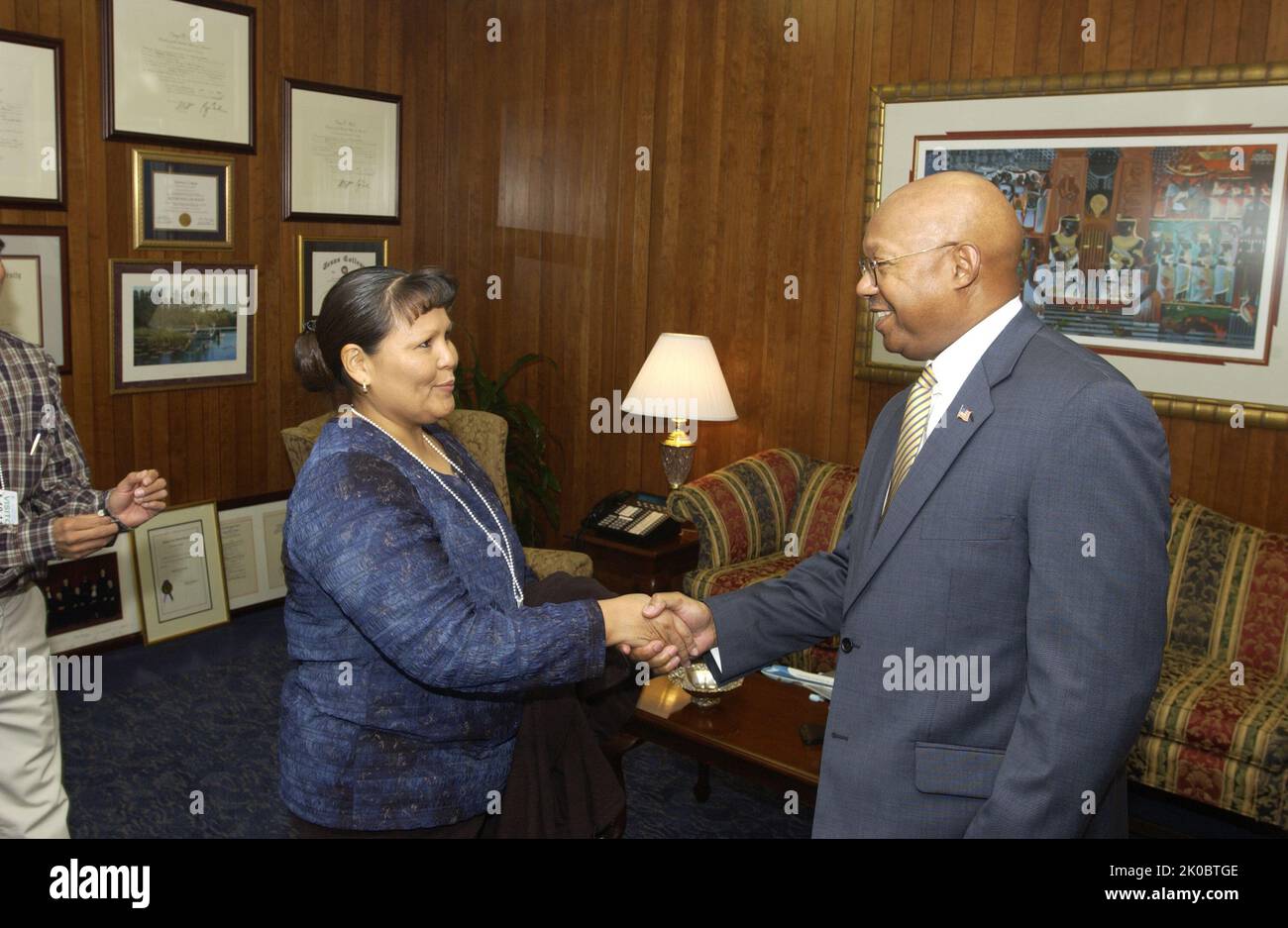 Secretary Alphonso Jackson with New Home Buyer. Secretary Alphonso ...
