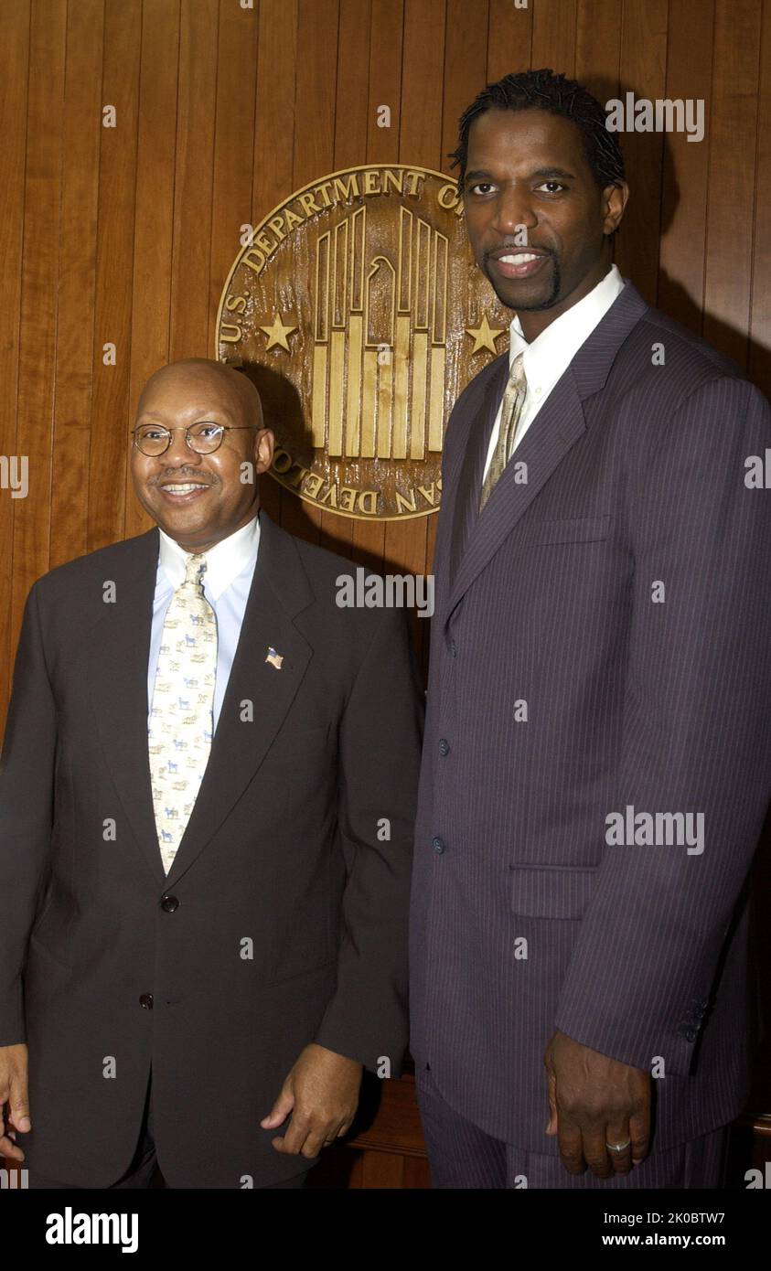 Secretary Alphonso Jackson with Charlene Jackson, A.C. Green, Fred ...