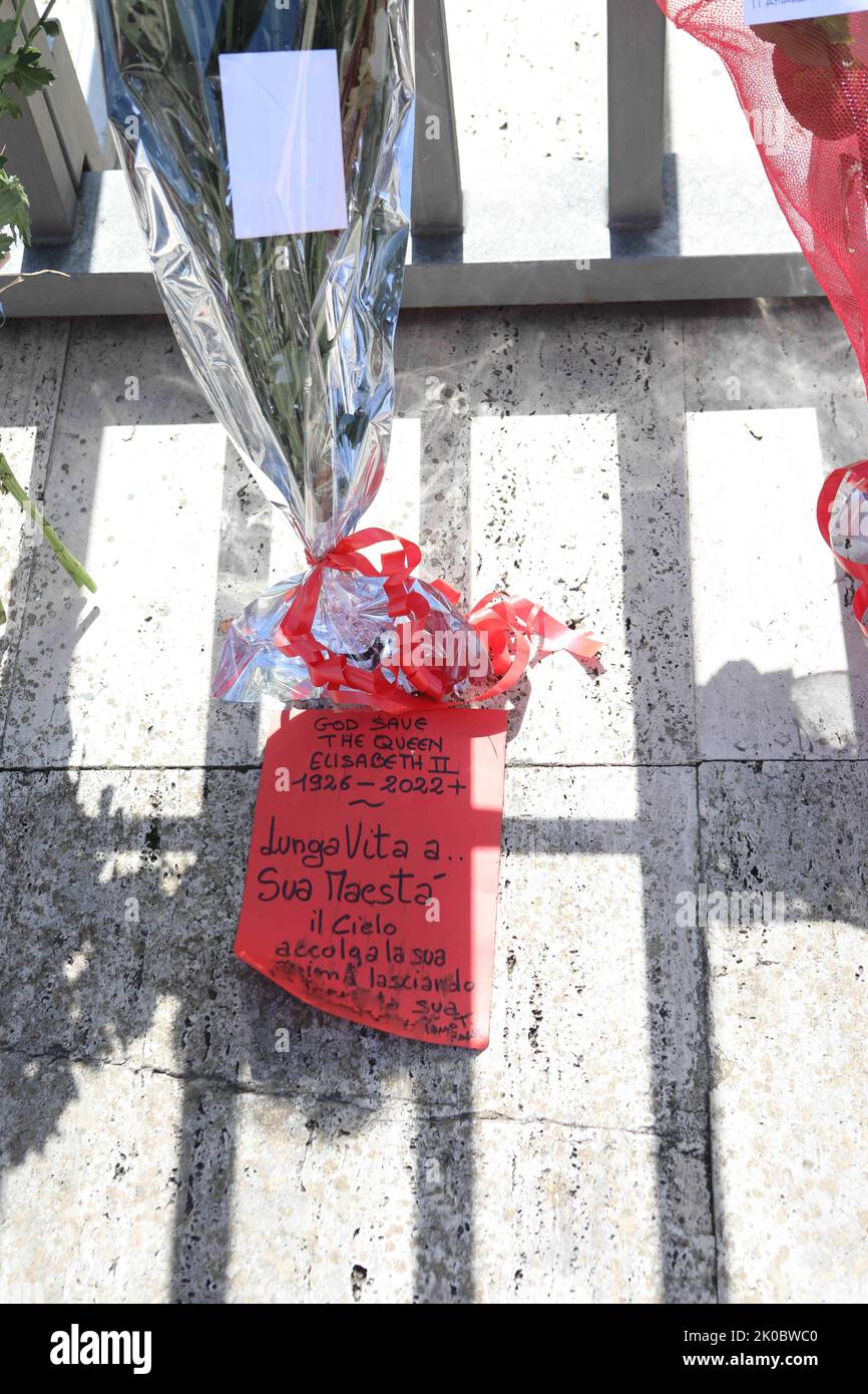 Roma, Lazio, Italy. 9th Sep, 2022. At the British embassy of Rome ...