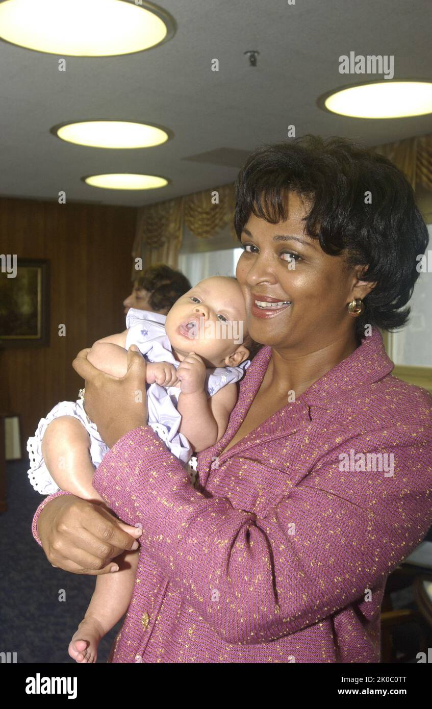 Secretary Alphonso Jackson, Family Members at HUD. Secretary Alphonso ...