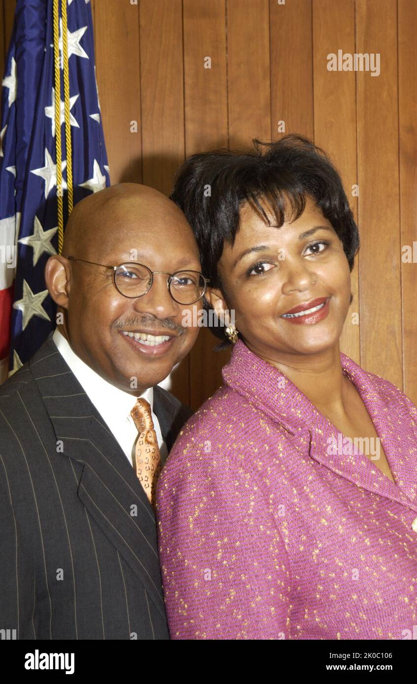 Secretary Alphonso Jackson, Family Members at HUD. Secretary Alphonso ...