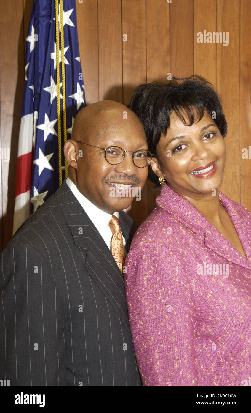 Secretary Alphonso Jackson, Family Members at HUD. Secretary Alphonso ...