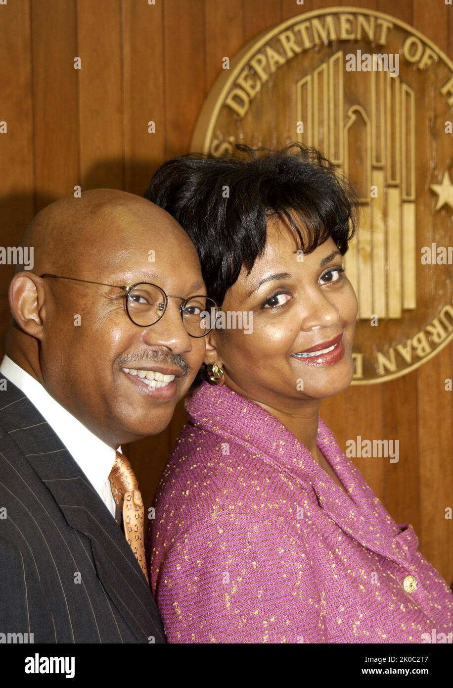 Secretary Alphonso Jackson, Family Members at HUD. Secretary Alphonso ...