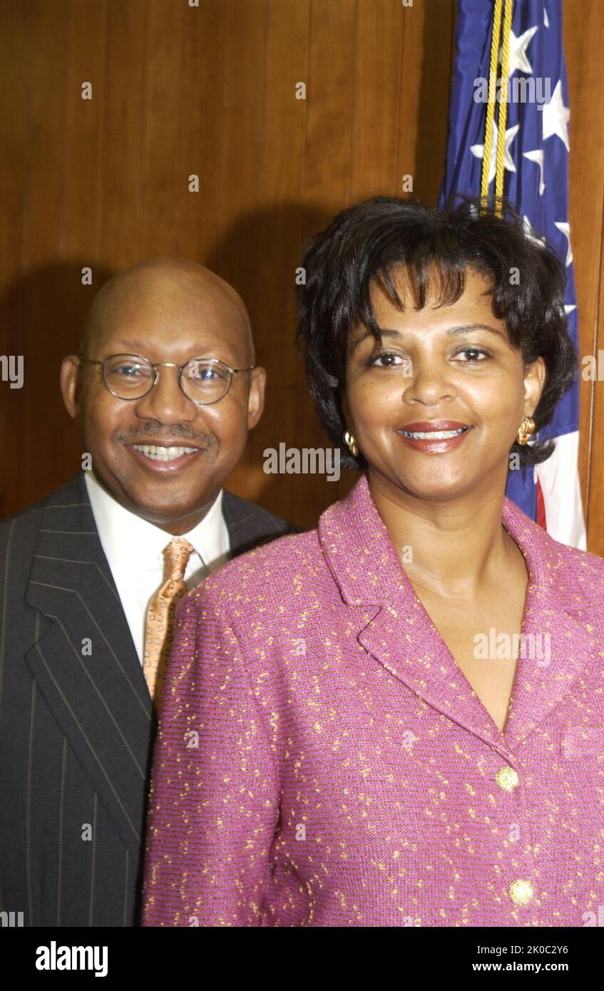 Secretary Alphonso Jackson, Family Members at HUD. Secretary Alphonso ...