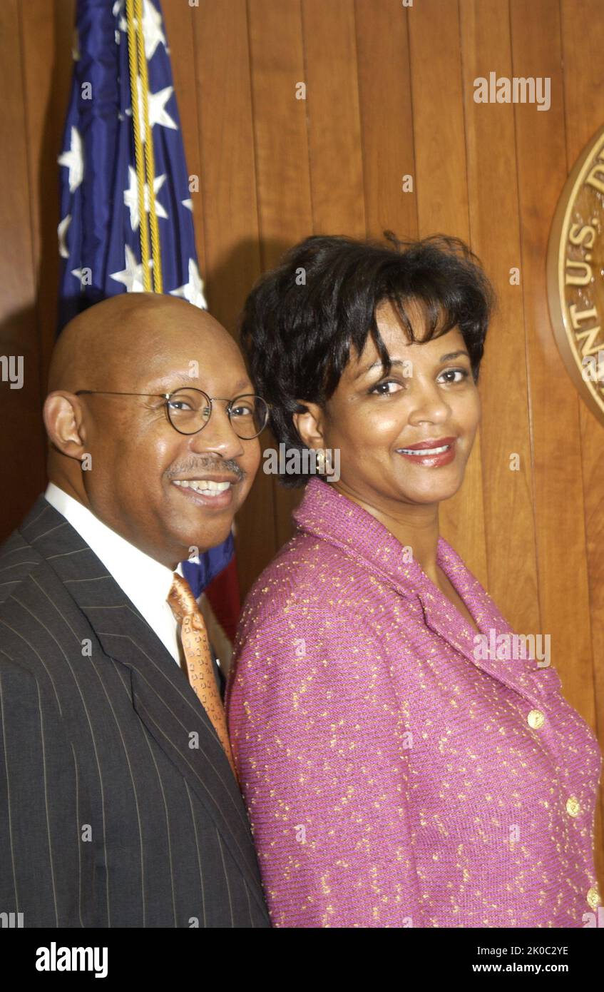 Secretary Alphonso Jackson, Family Members at HUD. Secretary Alphonso ...