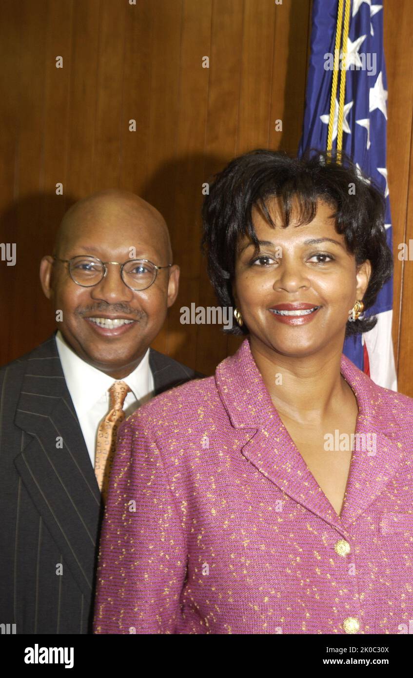 Secretary Alphonso Jackson, Family Members at HUD. Secretary Alphonso ...