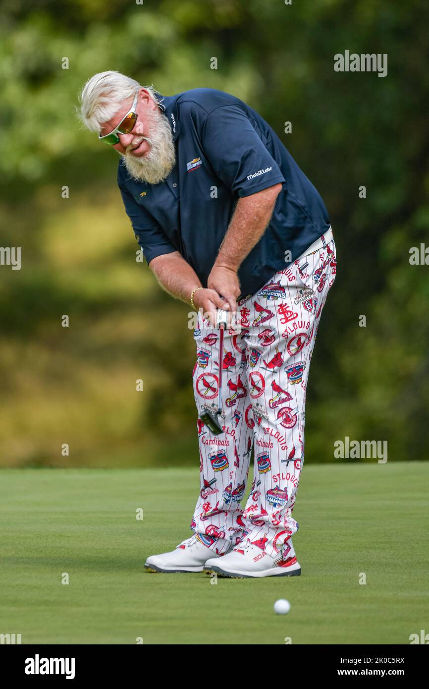 Jennings, Missouri, USA . September 10, 2022: Golfer John Daly putts on ...