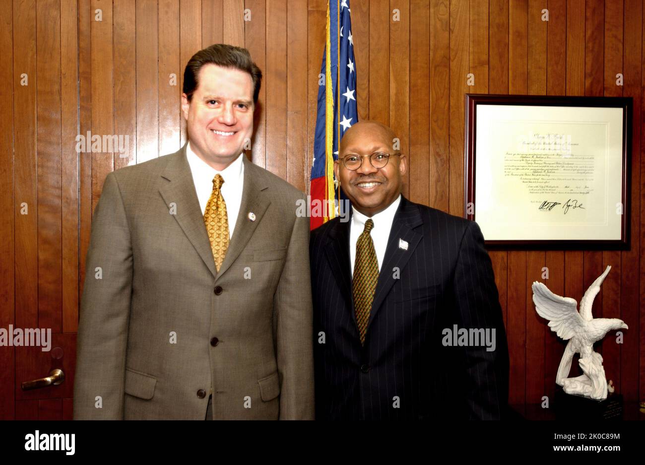 Acting Secretary Alphonso Jackson with Congressman Michael Turner ...