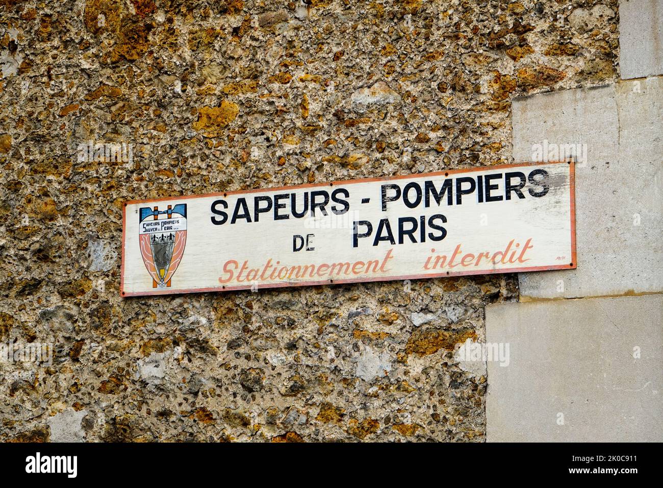 Sign outside the fire station, Brigade de Sapeurs-Pompiers de Paris ...