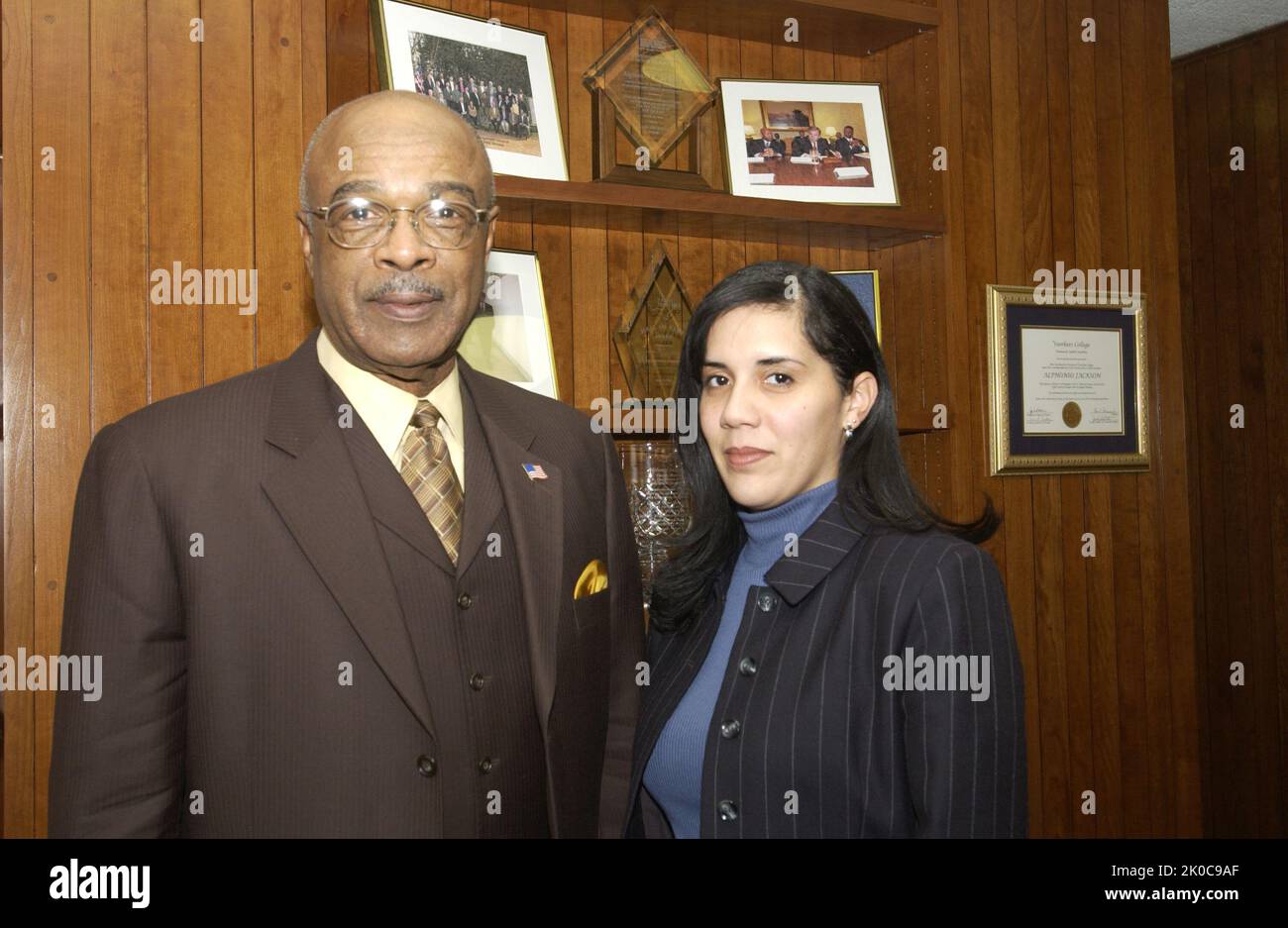 Education secretary rod paige hi-res stock photography and images - Alamy
