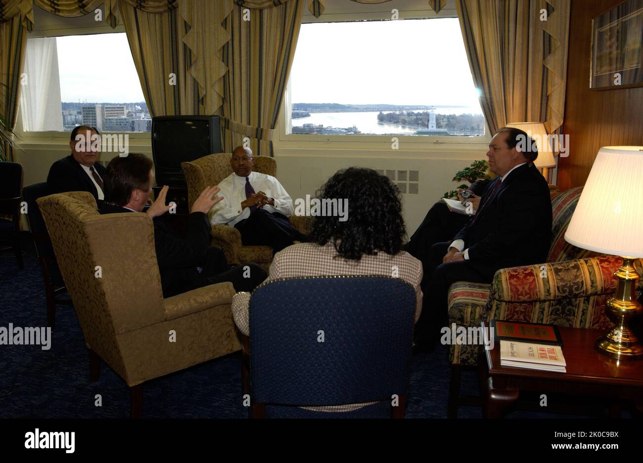 Acting Secretary Alphonso Jackson with Fresno Mayor Alan Autry. Acting ...