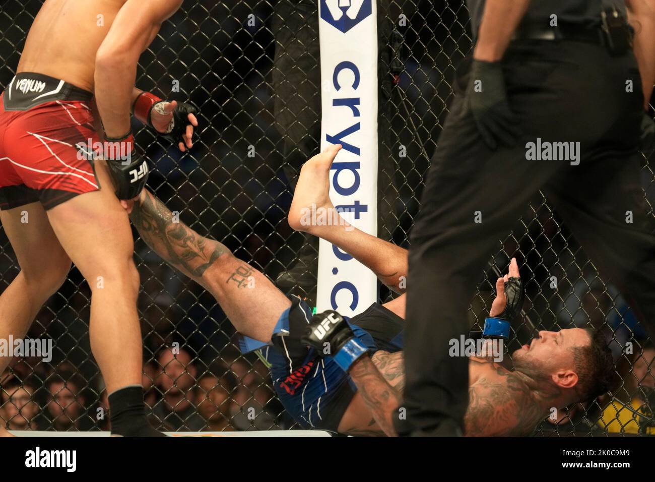 Li jingliang and daniel rodriguez hi-res stock photography and images ...