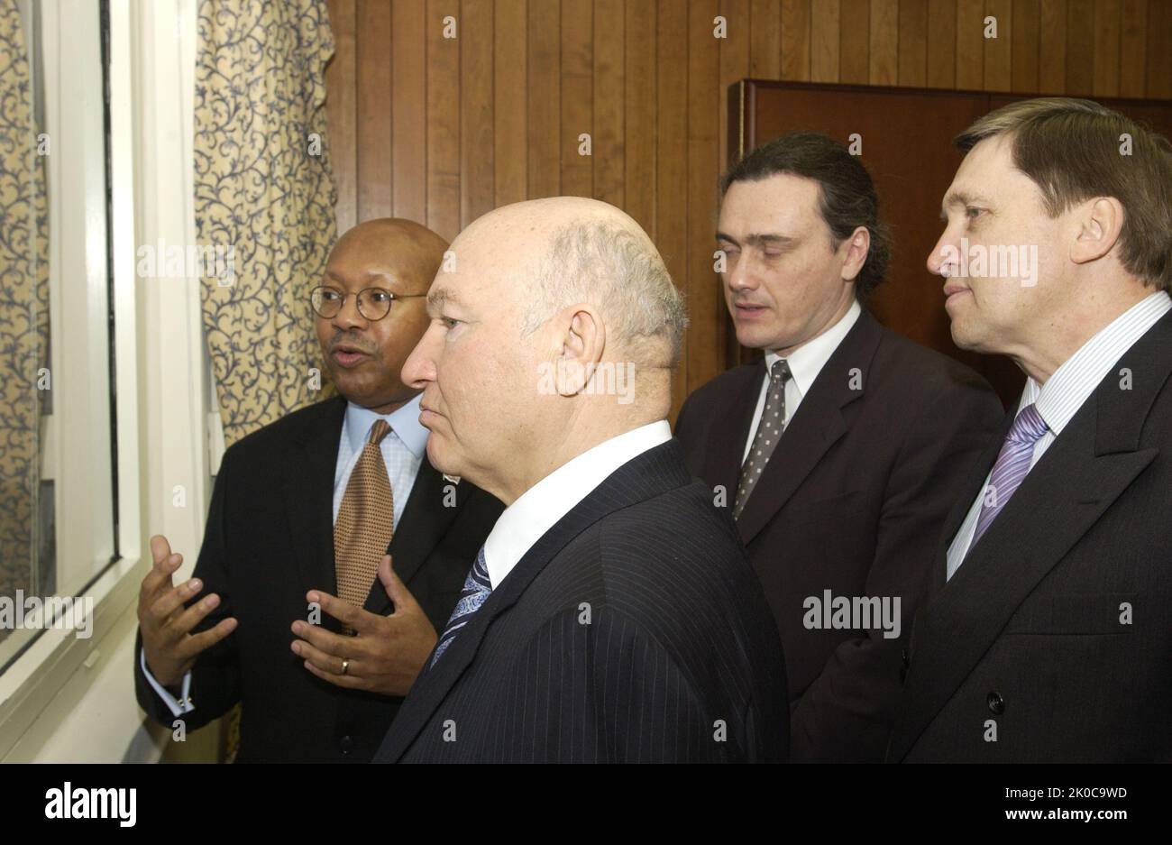 Acting Secretary Alphonso Jackson with Mayor of Moscow, Yuri ...