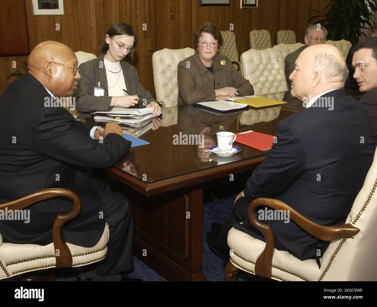 Acting Secretary Alphonso Jackson with Mayor of Moscow, Yuri ...