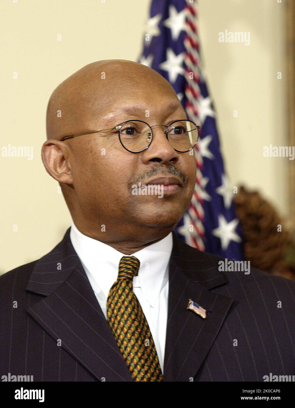 Deputy Secretary Alphonso Jackson with President George W. Bush at ...