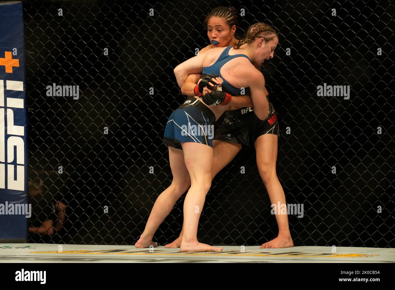 Melissa martinez l and elise reed r hi-res stock photography and images ...