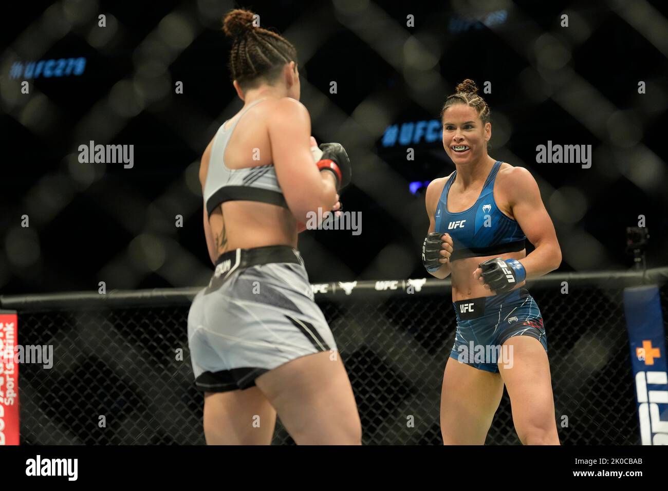 Norma dumont l and danyelle wolf r hi-res stock photography and images ...